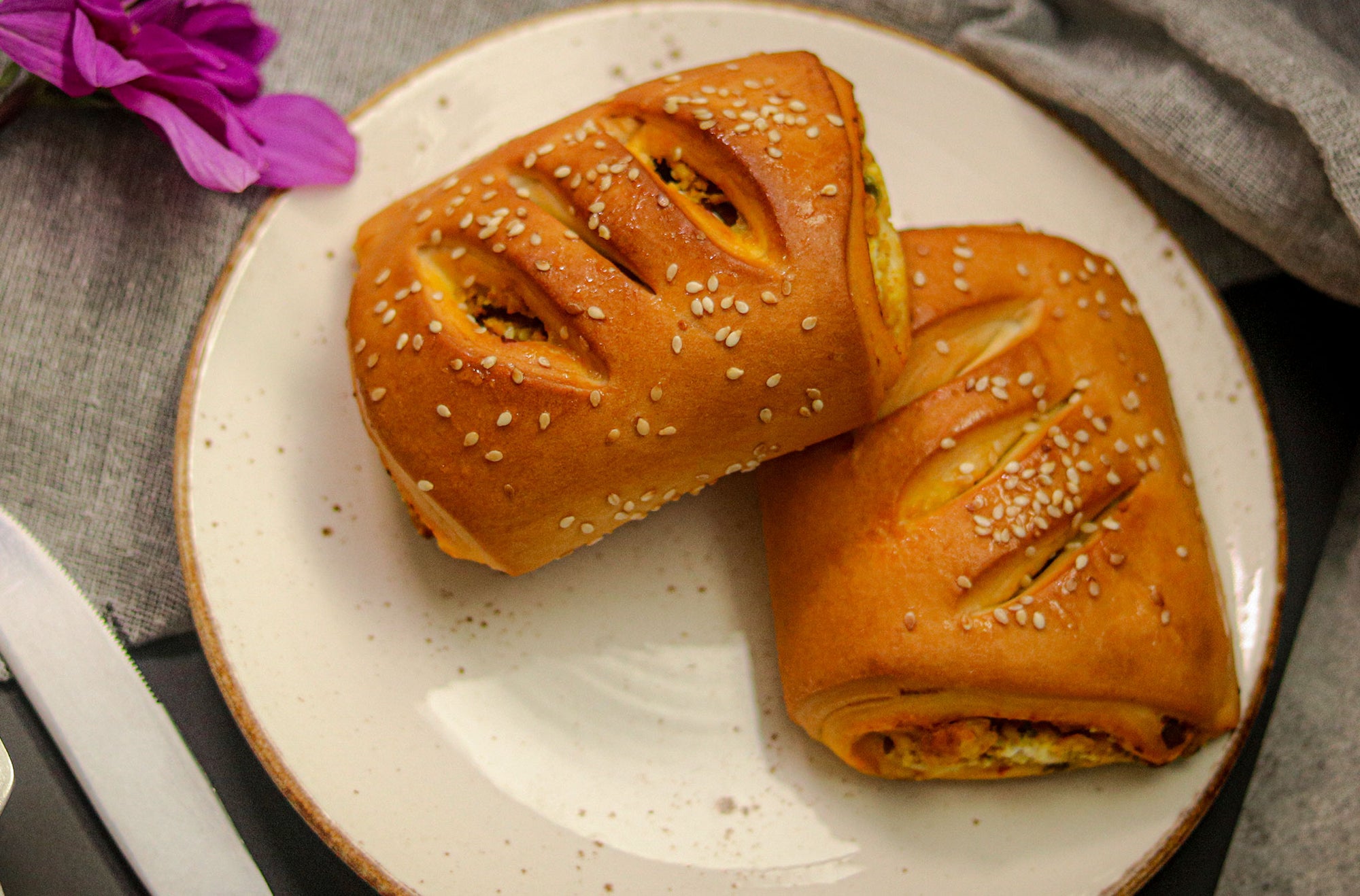 Baked Paneer Roll – Defence Bakery