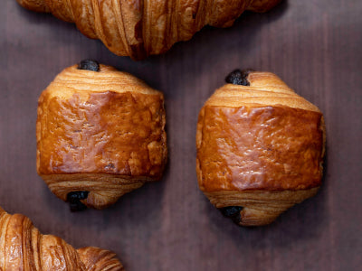 Mini Pain Au Chocolate (Pack Of 5) – Defence Bakery